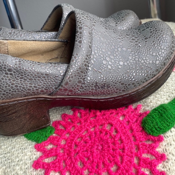 Born | Shoes | Born Boc Sparkling Gray | Poshmark